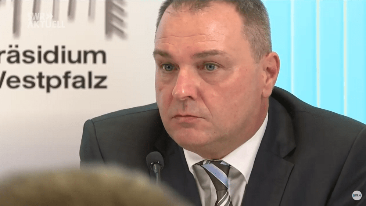 Polizistenmord in Kusel: Pressekonferenz der Ermittler hier live ...